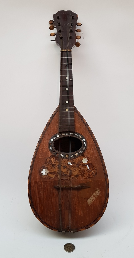 Mandoline | Veilinghuis Klinkhamer
